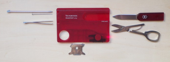 Knife chat: SwissCards – Three Points of the Compass