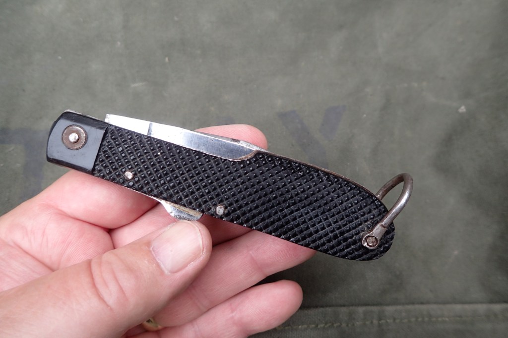 Knife Chat A Blast From My Dads Past His British Army Knife
