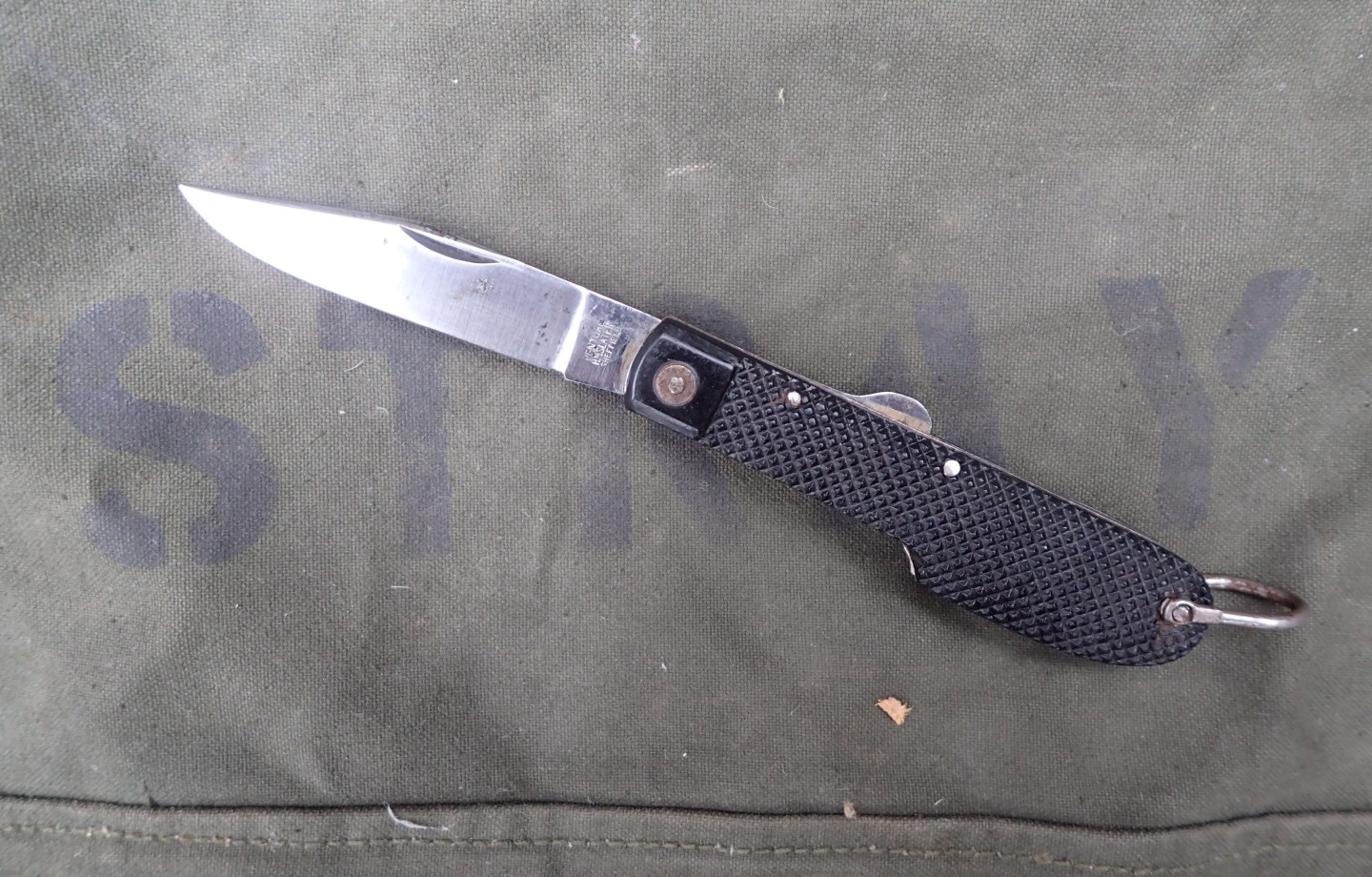 Knife Chat A Blast From My Dads Past His British Army Knife