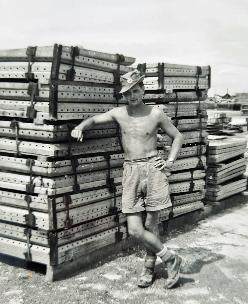 Knife chat: a blast from my dad's past- his British Army knife